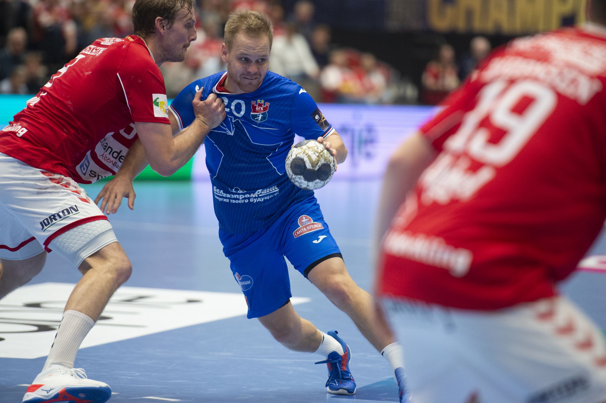 Aalborg edge thriller against Meshkov Brest