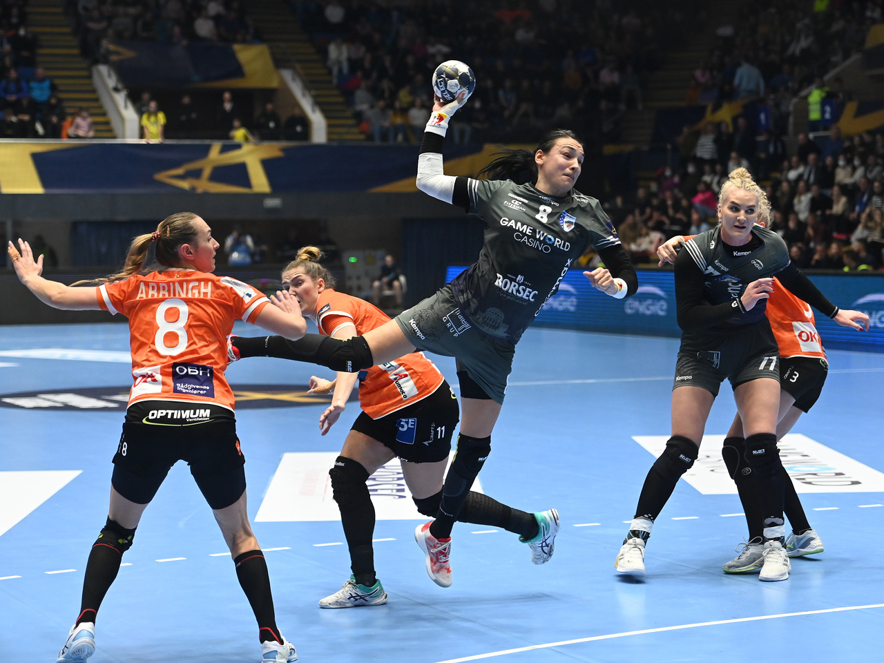 Grit, courage and determination bring Neagu to 1,000-goal milestone