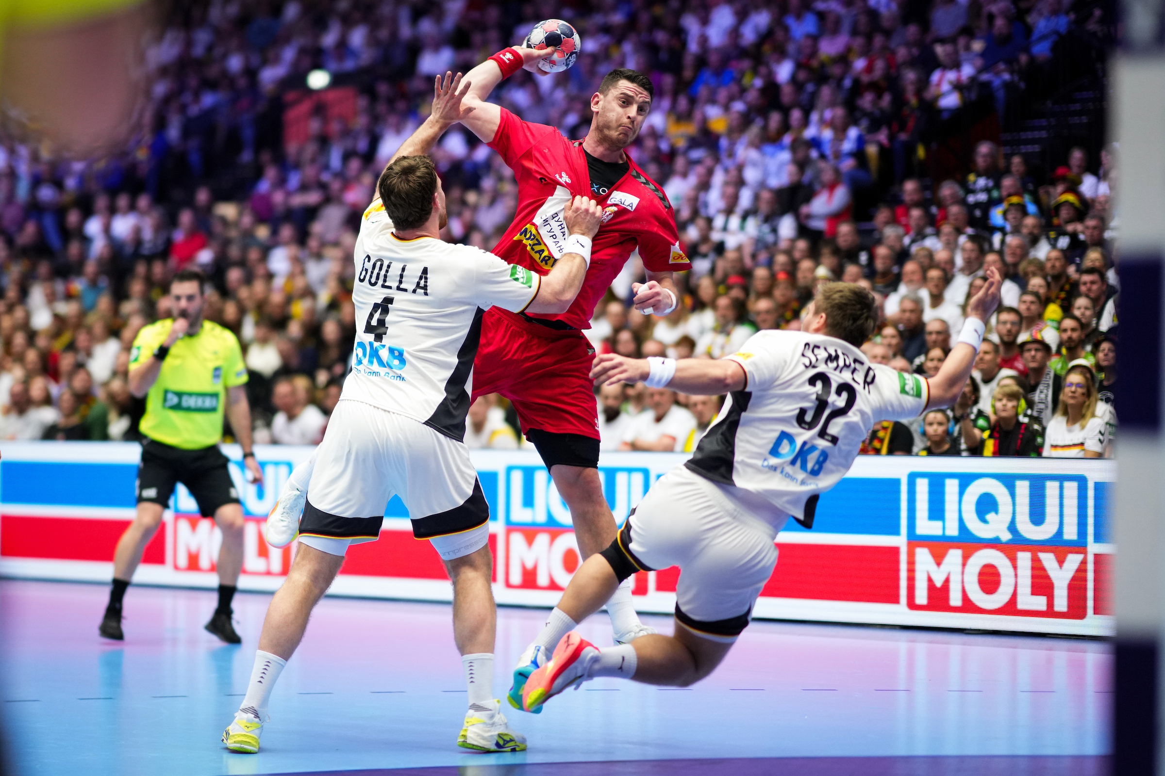 Handball EURO 2026: Serbia shock Germany to remain in main round race