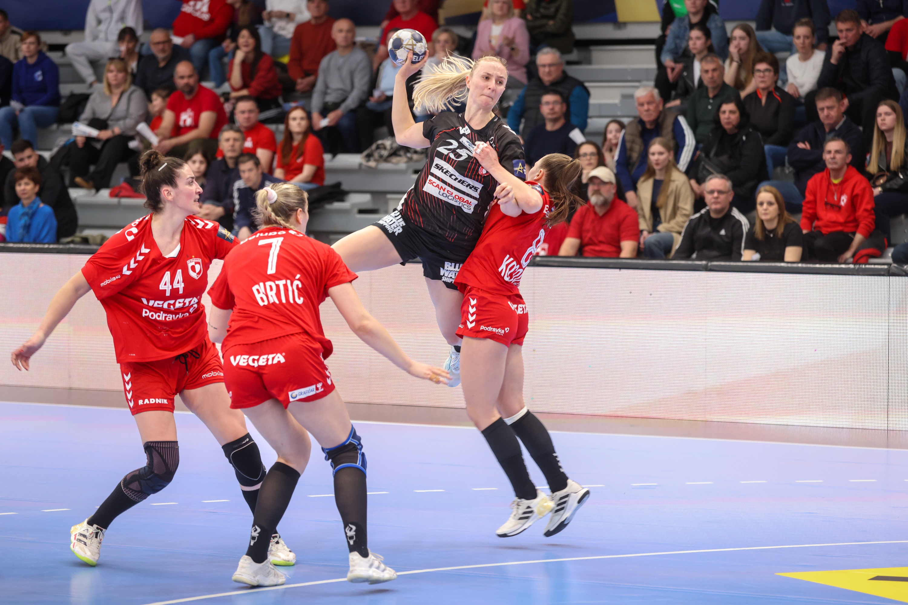 Team Esbjerg - Players, Team & Season Info | EHF