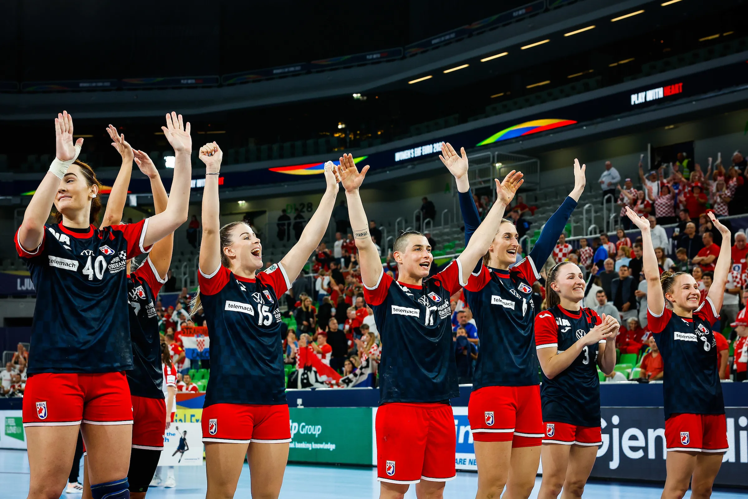 Croatia advance after last-gasp draw with Switzerland