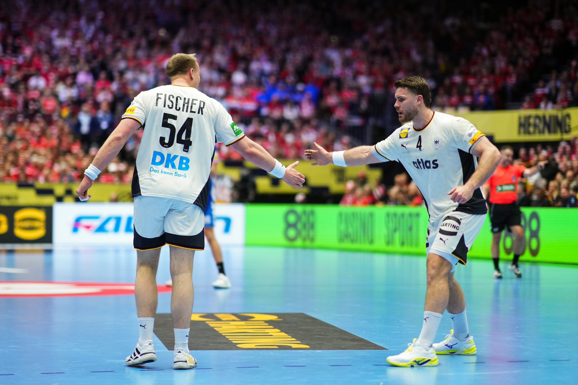 Handball EURO: Outstanding Knorr sends Germany to the semi-finals
