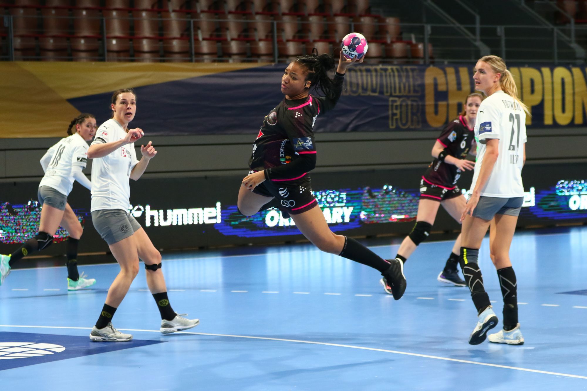 69 EHF Champions League players among Tokyo 2020 medallists