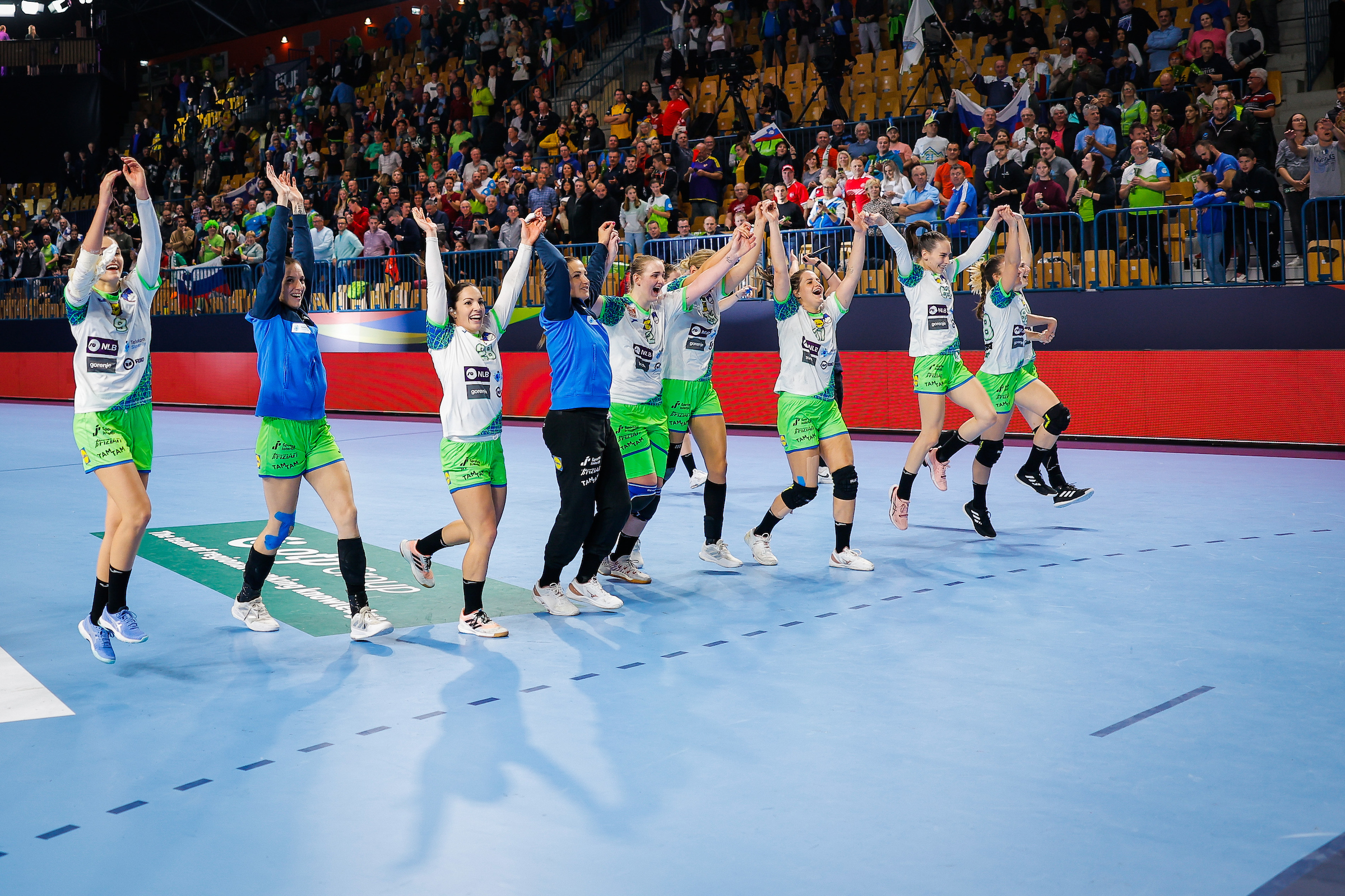 Slovenia end 18-year wait for main round