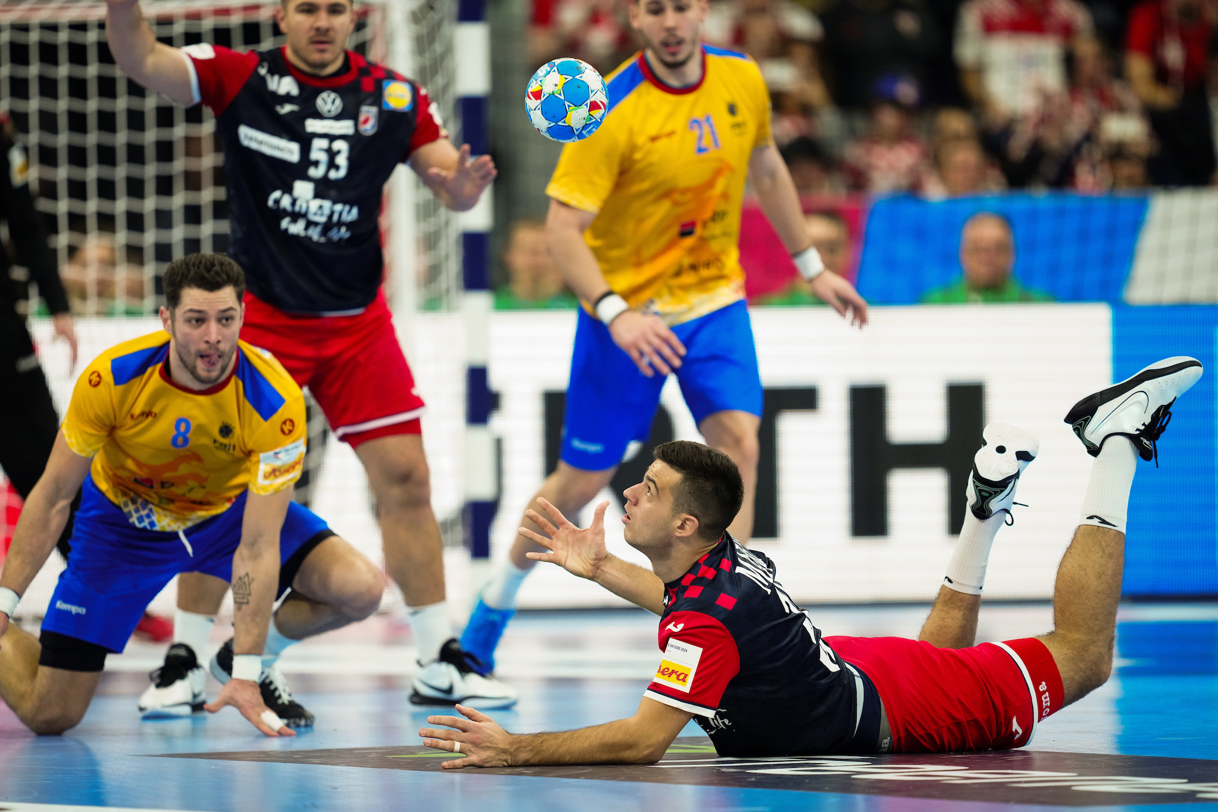 Croatia celebrate main round berth with win against Romania