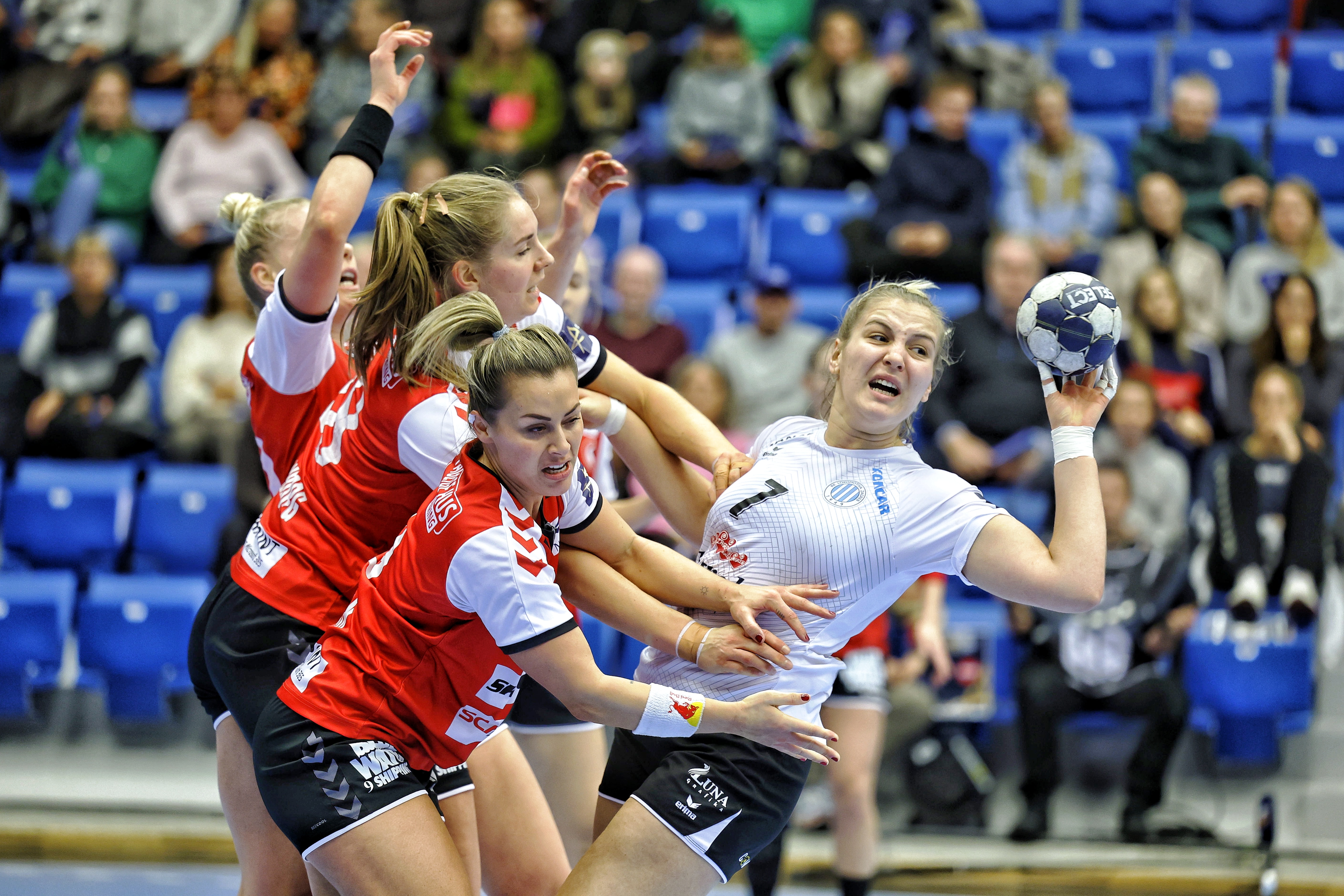 Team Esbjerg celebrate second win over Lokomotiva