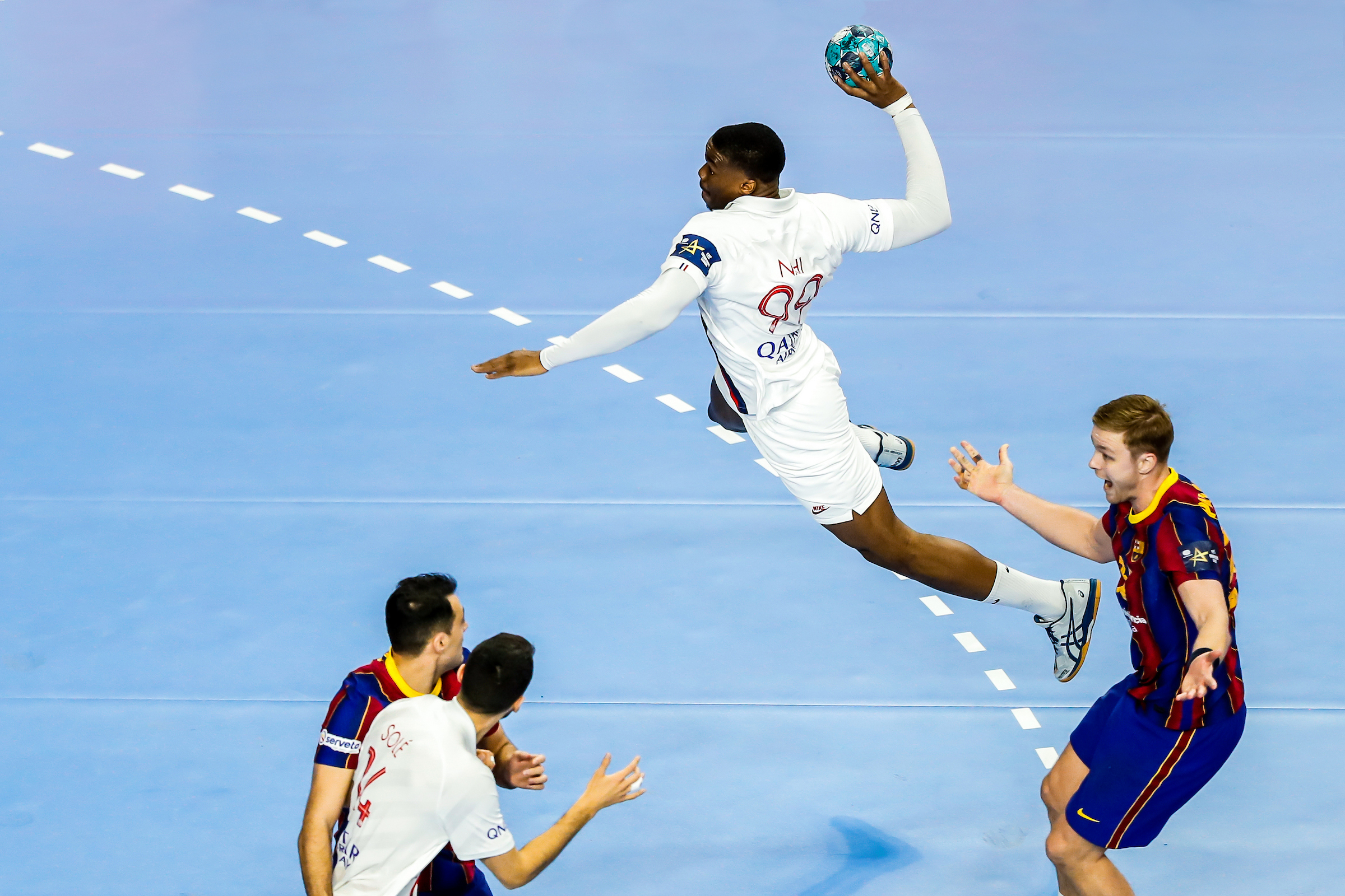 Handball star Dylan Nahi: "The Swiss Army knife of the team”