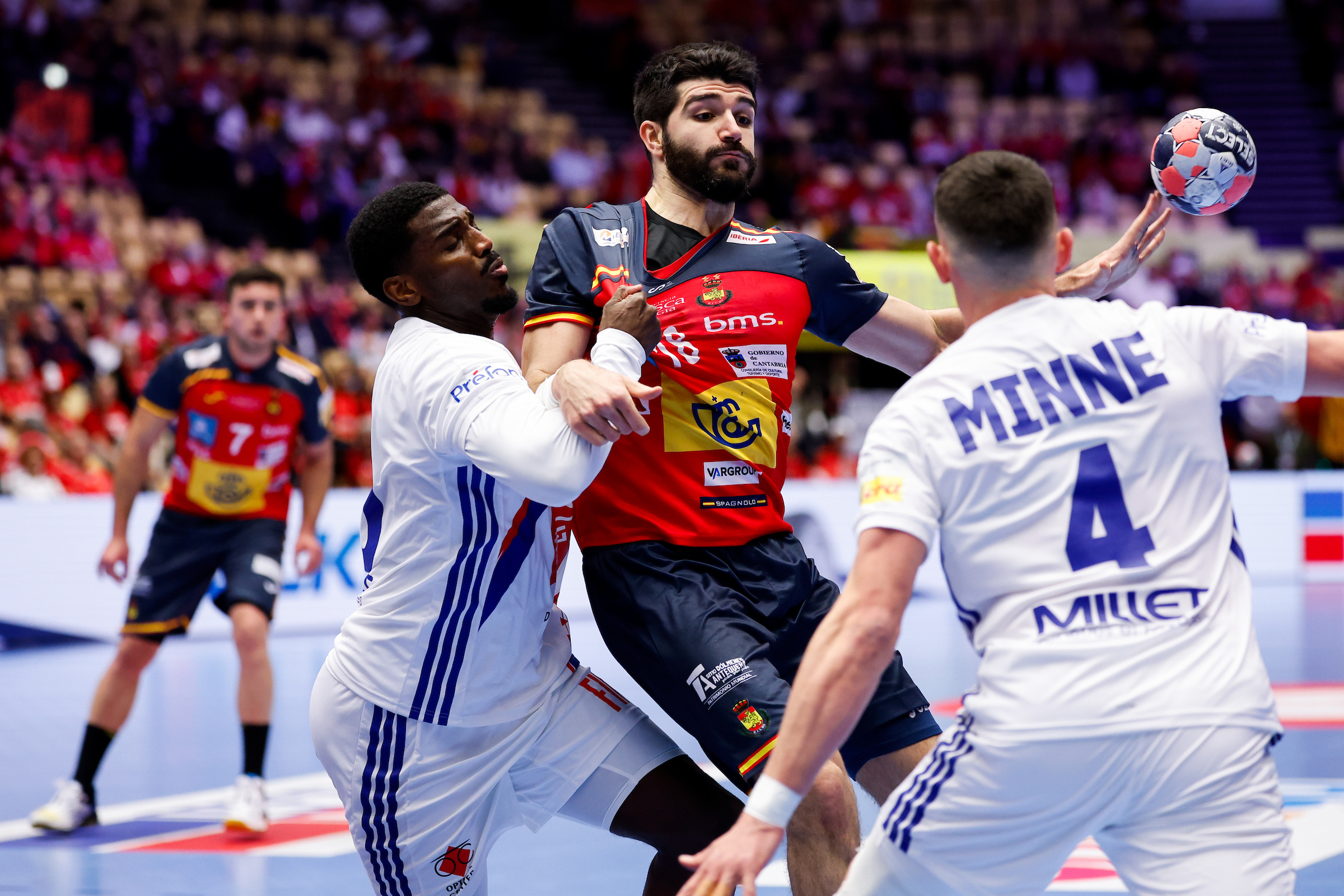 Handball: Spanish win piles pressure on France at Men's EHF EURO 2026