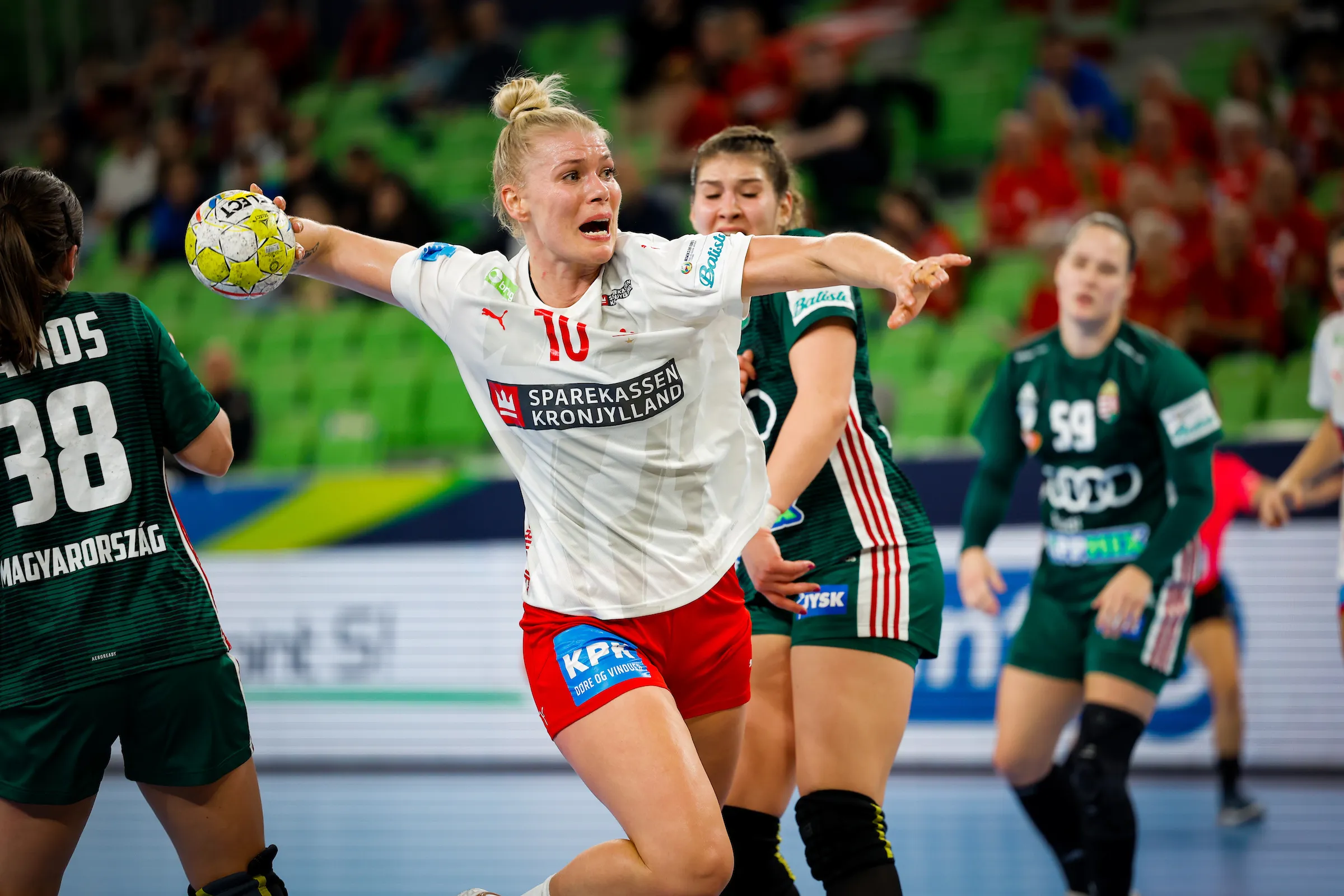 Denmark start main round with exciting win