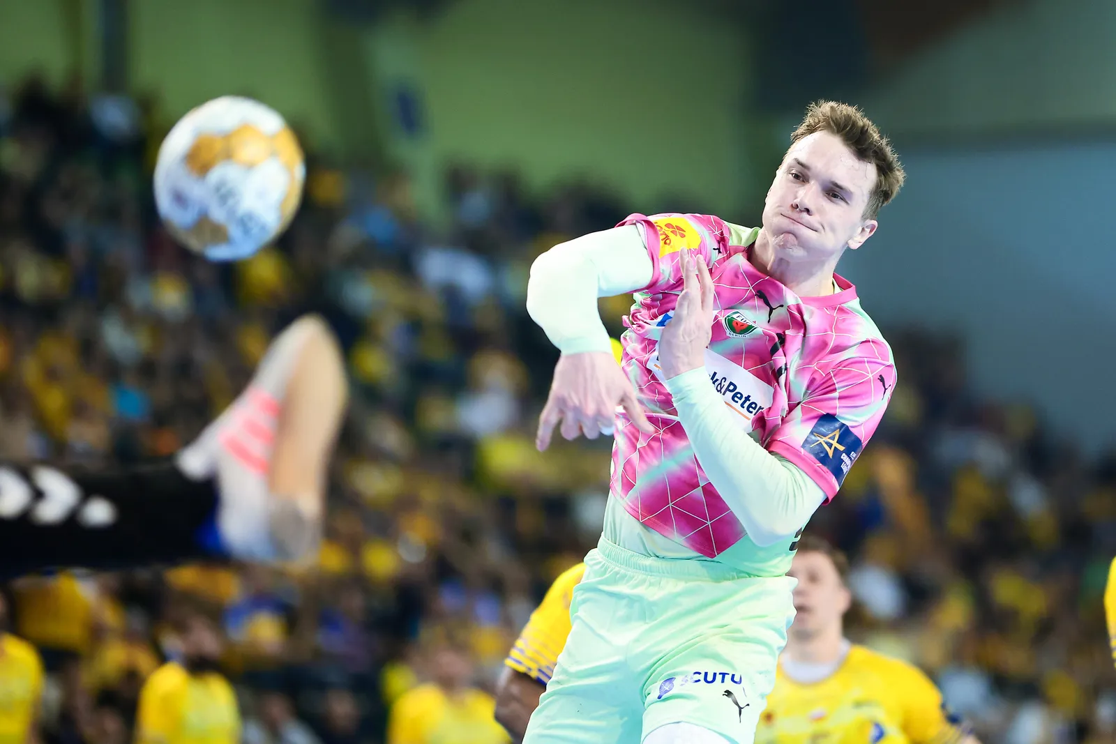 Andersson's 12 goals steer Füchse past Kielce in MOTW; Magdeburg win