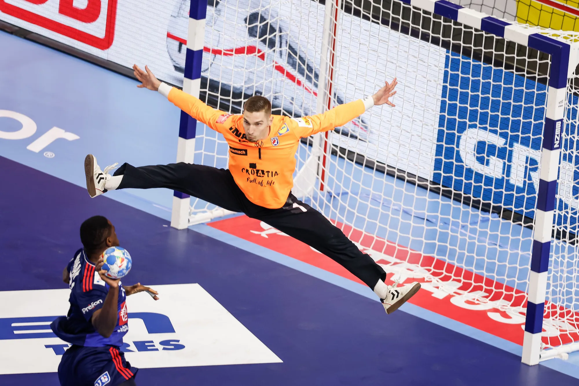 The handball “el clasico” — Croatia and France in semi-final battle